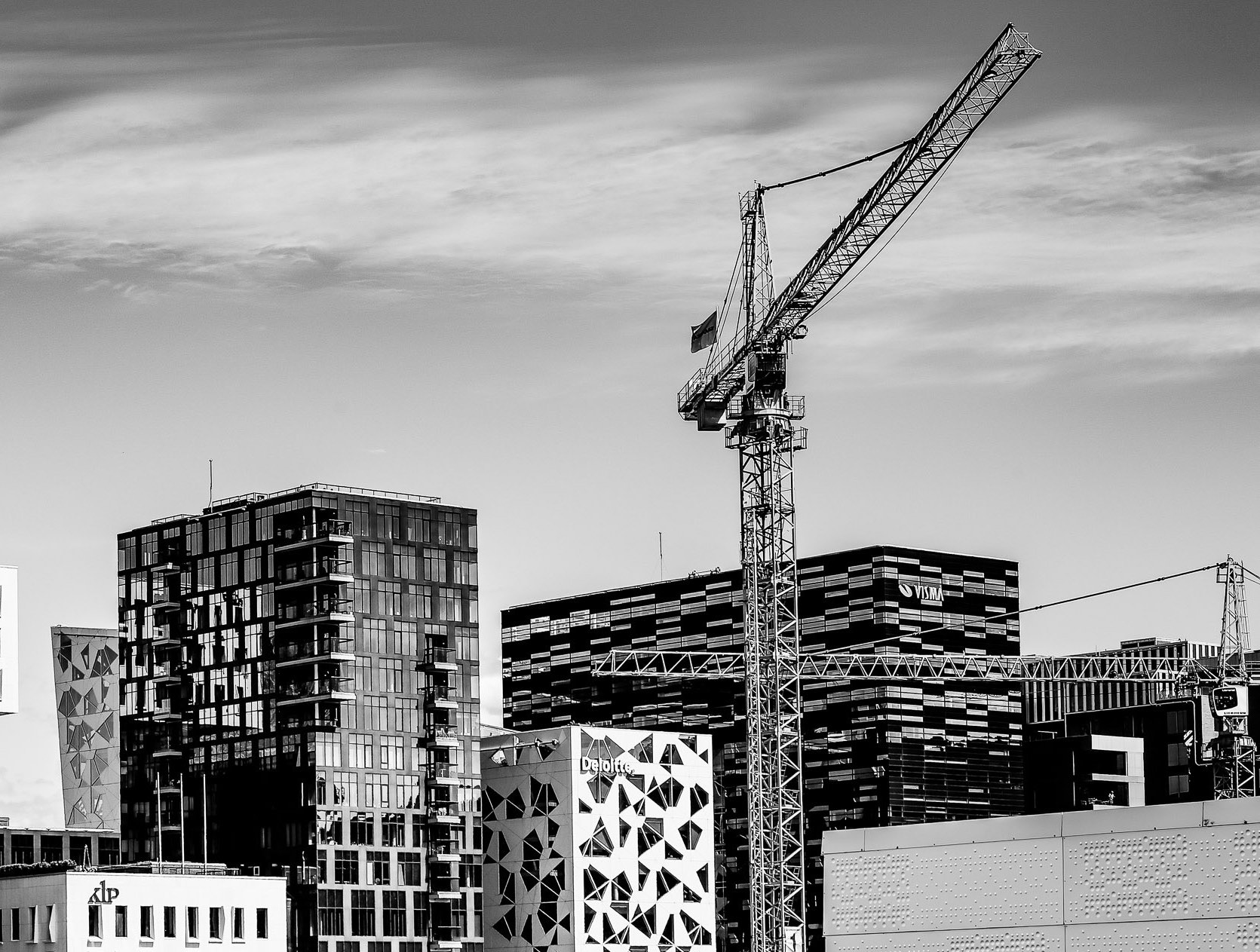 Mega Cranes Ltd - Crane Lease Rental Hire